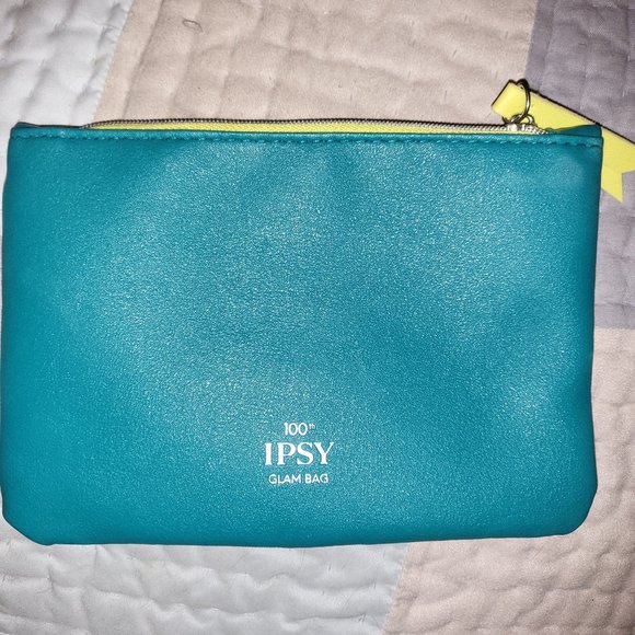 ipsy | Bags | Ipsy 0th Glam Bag | Poshmark